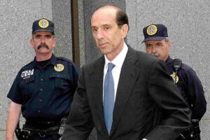 Martha Stewart Insider Trading: How She Made Millions!